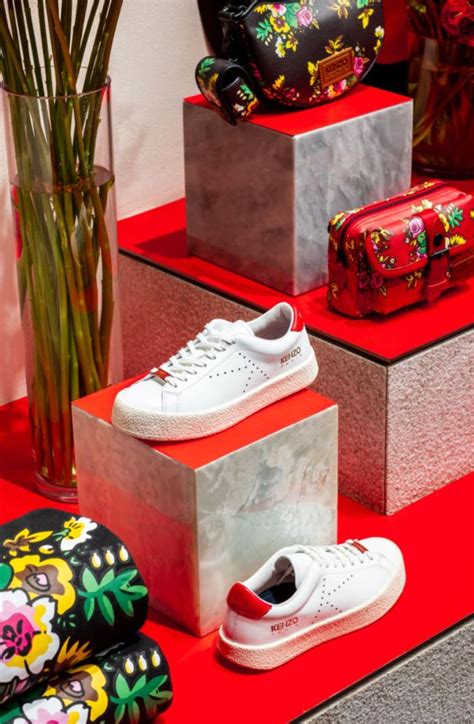 Kenzo 限时花店绽放上海