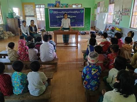 နတ်တလင်းမြို့၌ လူငယ်ရေးရာအသိပညာပေးဟောပြောပွဲ၊ နံရံကပ်စာစောင်ပြပွဲနှင့် နယ်လှည့်စာကြည့်တိုက်ကွင