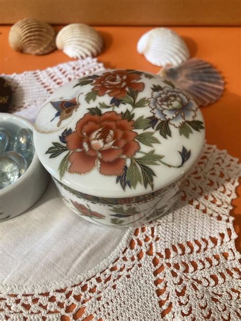 Скринька порцеляна — ціна 550 грн у каталозі Скриньки Купити товари для дому та побуту за