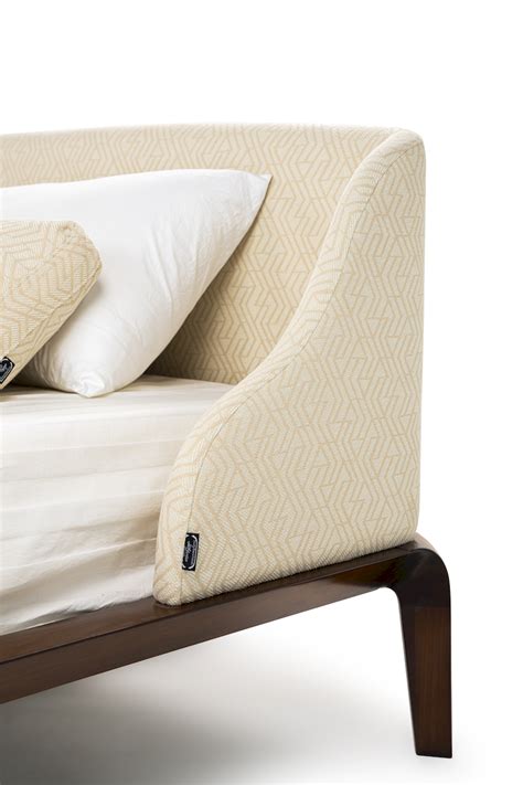 Cornellius Bed Landdecor