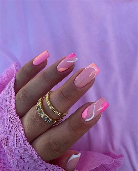 20 Simple Summer Nail Designs To Inspire You Holiday Acrylic Nails