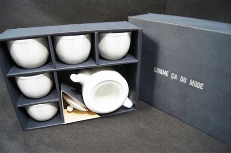 【新品】【コムサデモード】comme Ca Du Mode ティーセット 5客用 箱付き 贈り物に 白×灰《未使用》e8の落札情報詳細