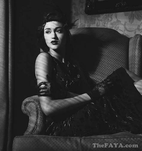 Film Noir Fashion A Retrospective Photoshoot Glamour Daze
