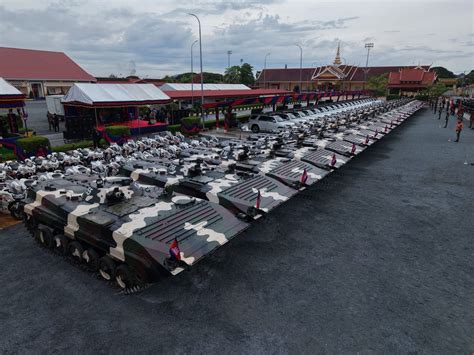 កងការពារពិសេស 𝗕𝗛𝗤 កងការពារពិសេស ក្រោមបទបញ្ជាផ្ទាល់ លោកប៉ា នាយឧត្តមសេនីយ៍កិតិ្តសង្គហបណ្ឌិត ហ៊ីង