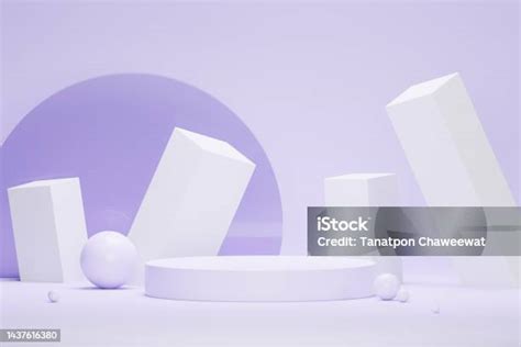 3d는 연단 스탠드가 있는 파스텔 그린 최소 배경을 렌더링합니다 화장품 프레젠테이션 및 광고를위한 보라색 무대 플랫폼 깨끗한 디자인의 쇼케이스 받침대가 있는 스튜디오 장면