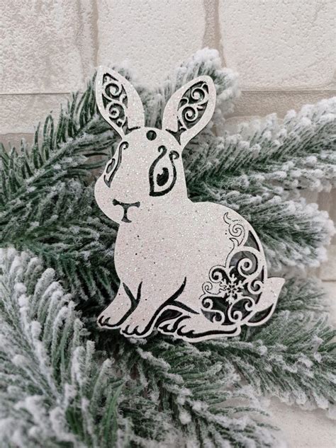 Кролик Символ 2023 Року Прикраса на Ялинку Фанера 11х8 См — Купити Недорого на Bigl Ua