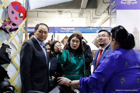 Г Занданшатар Эх оронч худалдан авалт хийж үндэсний үйлдвэрлэгчдээ
