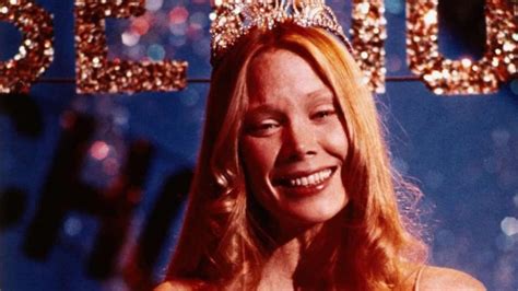 ‎carrie 1976 Directed By Brian De Palma • Reviews Film Cast