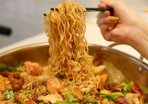 超级泡面 泡面 泡面饼 大山谷图库