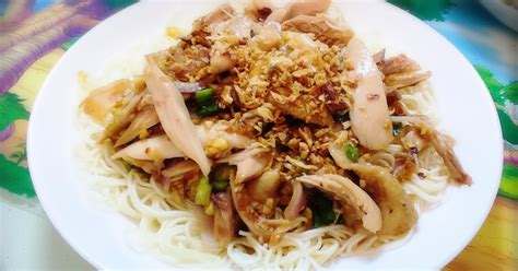 陳太入廚樂 蔥油手撕雞拌麵