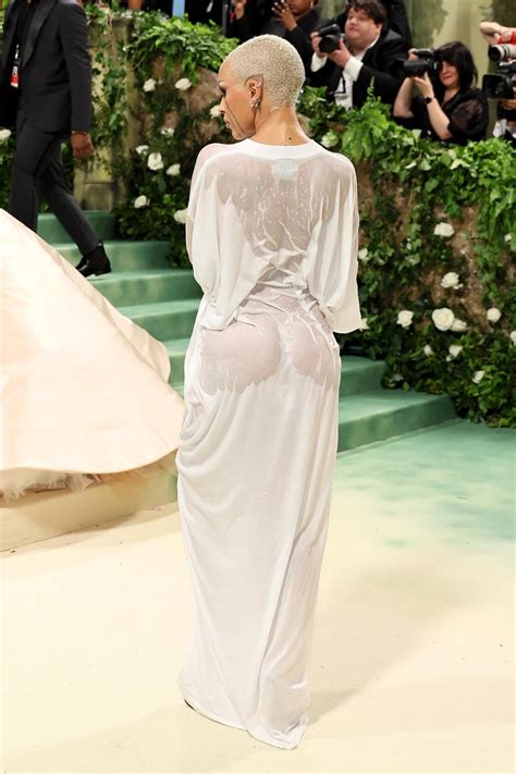 Doja Cats Met Gala Look Was Drenched In Hair Gel And Water Us Weekly