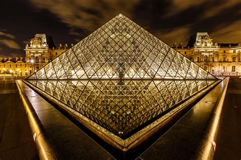 How Many Glass Panes In The Louvre Pyramid At Dorothy Ridley Blog