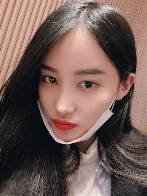 20대 여성이 뽑은 잘생긴 여자 1위 인스티즈 Instiz 연예 카테고리