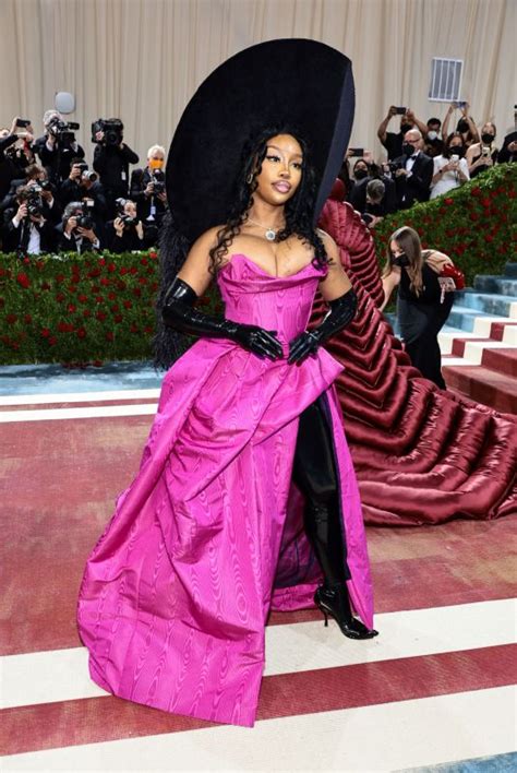 Sza At Met Gala Celebrating In America An Anthology Of Fashion In New