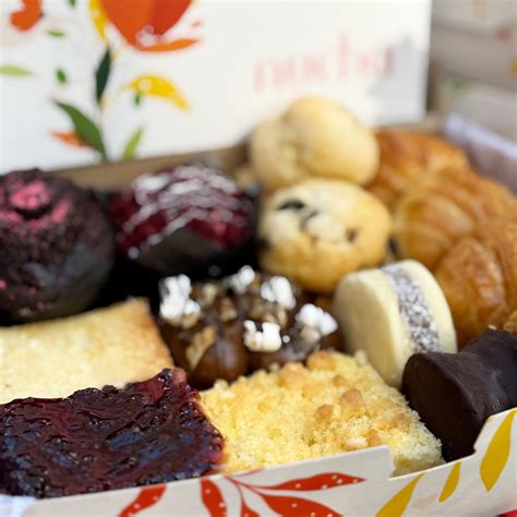 Box Dulce Nucha Bakery