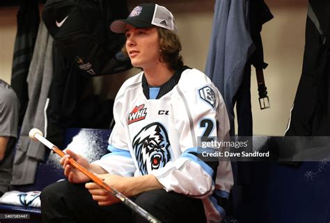 Connor Geekie Waits To Take Part In The 2022 Nhl Draft Top Prospect News Photo Getty Images