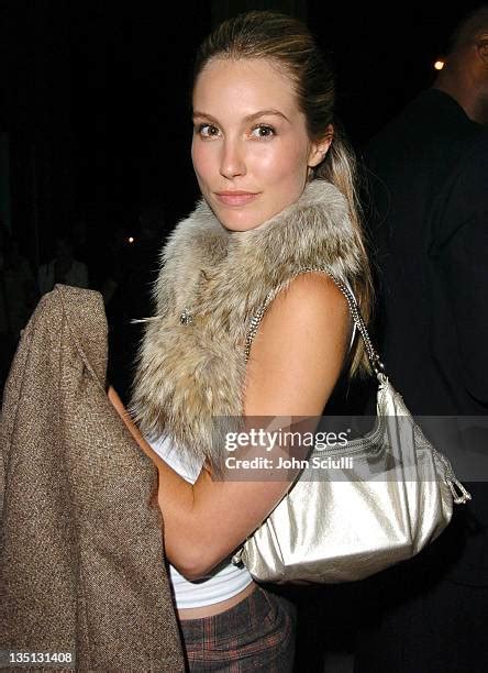 1 369 Sarah S Carter Photos And High Res Pictures Getty Images