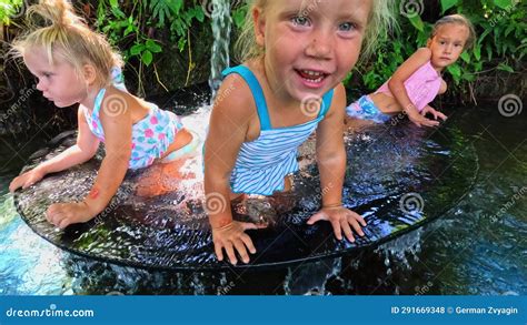 Little Sisters Triplets In The Water 4 5 Years Old Stock Footage