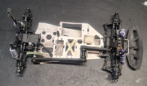 Hjælp Til Chassis Skrevet Af Lillemic Lillemor