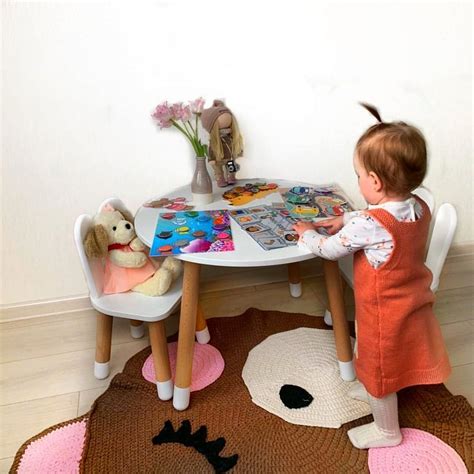 Розвиваючі ігри на ліпучках Розвиваючі ігри на ліпучках