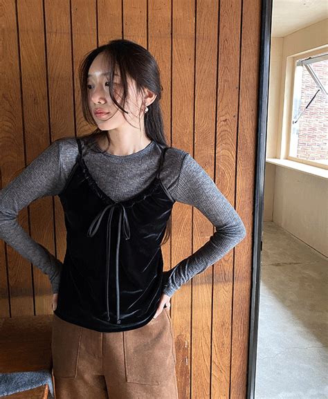 킨다베이지 애슐리 벨벳 스트링 뷔스티에