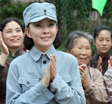征服里李梅的扮演者 征服中梅扮演者 征服梅扮演者威葳 大山谷图库