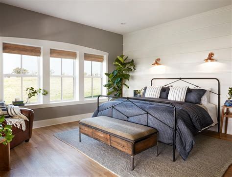 Joanna Gaines Master Bedroom Decor Ideas At Robert Greggs Blog