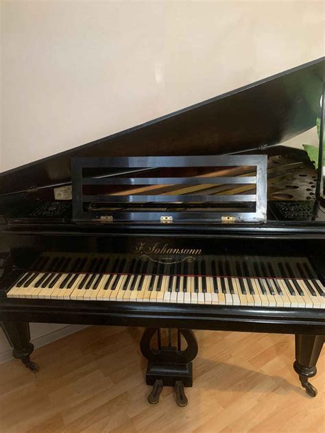 იყიდება კაბინეტის როიალი F Johansonn და პიანინო საქართველო продаётся рояль F Johansonn и