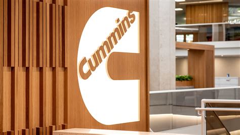 테일러 머신 웍스와 커민스 수소 엔진을 테일러 리프트 트럭 및 컨테이너 핸들러에 통합할 계획 발표 커민스 Cummins Inc