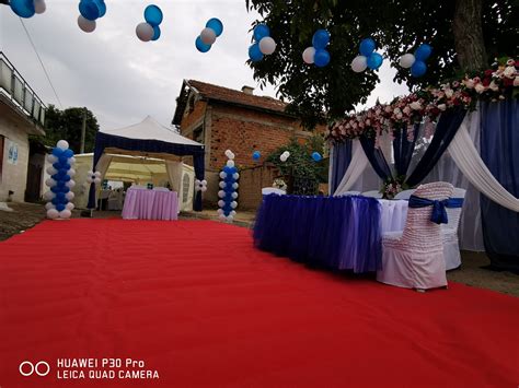 Dj Krisi 0899981972 Предлагаме всичко за вашият празник Шампанско с чаши за младоженци Сватбени