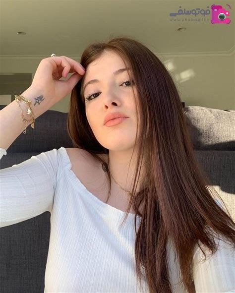 بیوگرافی دنیا دادرسان خواننده زن و شوهرش سروش صادقی عکس ️ فوتوسلفی