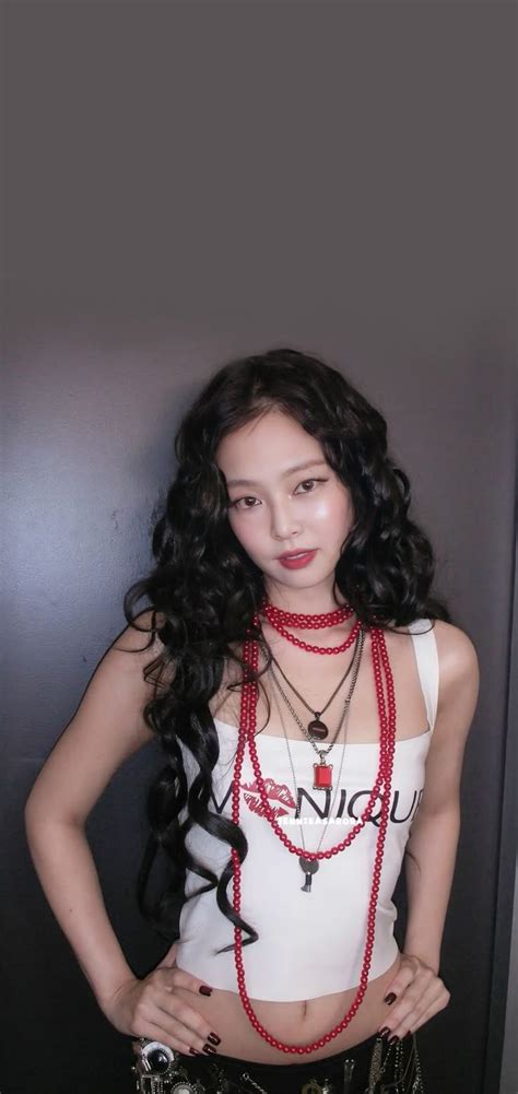 Jennie Wallpaper Buku Remaja