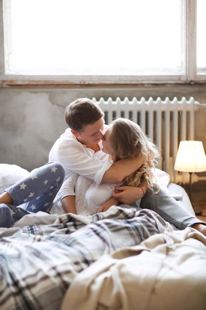 Free Photo Couple At Home