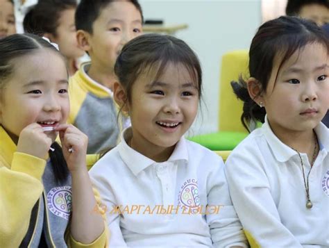 “Аз жаргалын цэцэг” ДНацагдоржийн шагналт хүүхдийн зохиолч ОСундуй