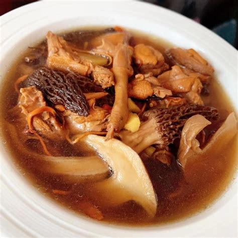 【野菌子煲老鸽汤and羊肚菌and松茸and虫草花的做法步骤图】烹饪玩手下厨房