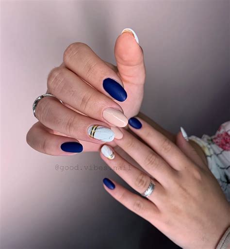 СТУДИЯ МАНИКЮРА УГЛИЧ в Instagram «Ждём вас каждый день с 10 00 до 22 00 ⠀ Запись в директ по