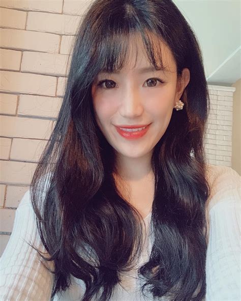 黃靖芸律師。生活法律沙龍 預祝大家聖誕快樂