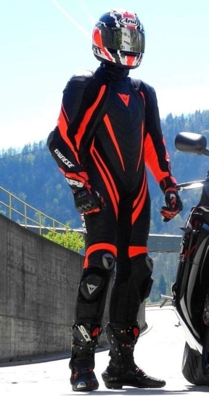 Pin By Skinnyjeansfetish On Bikers Tight Leather Prätkäjätkiä