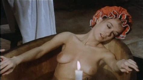 Naked Daria Damar In Auch Fummeln Will Gelernt Sein