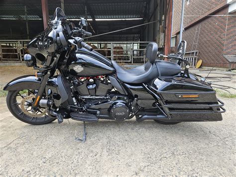 할리데이비슨 스트리트글라이드 스페셜 중고 오토바이 거래의 새로운 기준 바이크 사고팔 땐 바이킹
