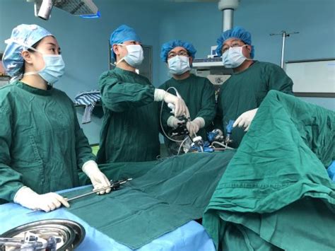 溧阳市人民医院 普外科独立完成首例腔镜下脾切除术