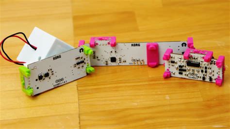 小型モジュールをどんどん連結し誰でもすぐ演奏しまくれるアナログシンセ「little Bits Synth Kit」レビュー Gigazine