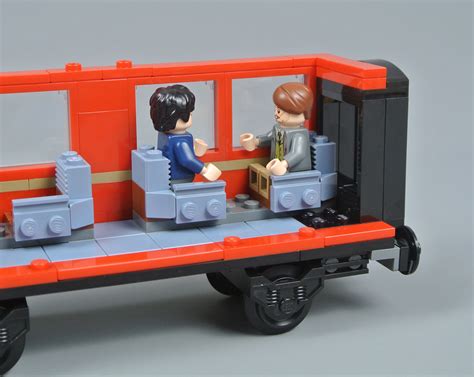 LEGO 75955 Hogwarts Express review | Brickset