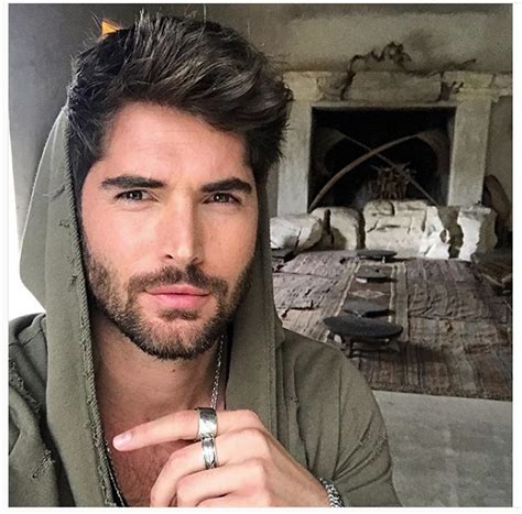 [photos] Mickis Eye Candy Picks 30 Hot Guys
