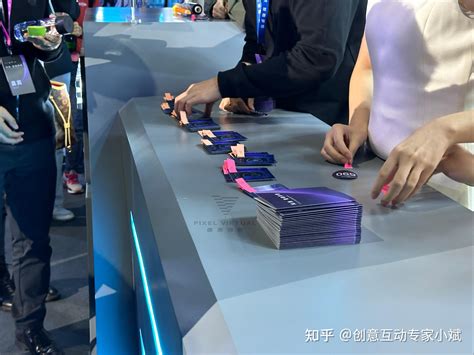 深圳比亚迪智能发布会3d翻转照片互动，光栅画，3d翻转画，互动装置 知乎