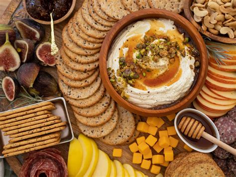 Start A New Holiday Tradition With Breton Crackers And Try My Whipped