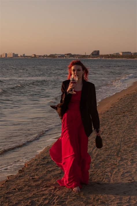 Вино и море Платье на пляж Платья Красное платье