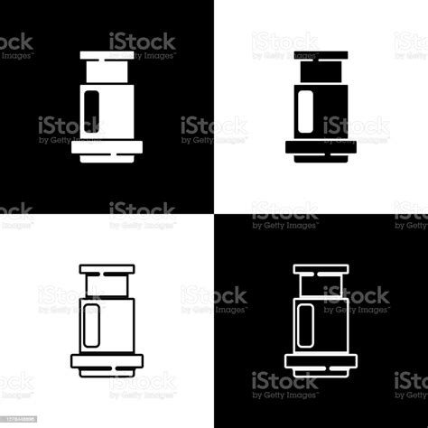 흑백 배경에 격리된 Aeropress 커피 방법 아이콘을 설정합니다 커피 양조 장치 벡터 검은색에 대한 스톡 벡터 아트 및 기타
