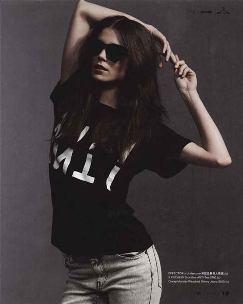 Beatrix B Quest Artists And Models