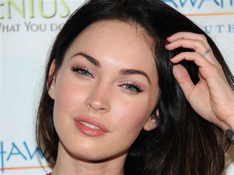 Megan Fox Biography Age Weight Height Friend Like Affairs Favourite Birthdate And Other
